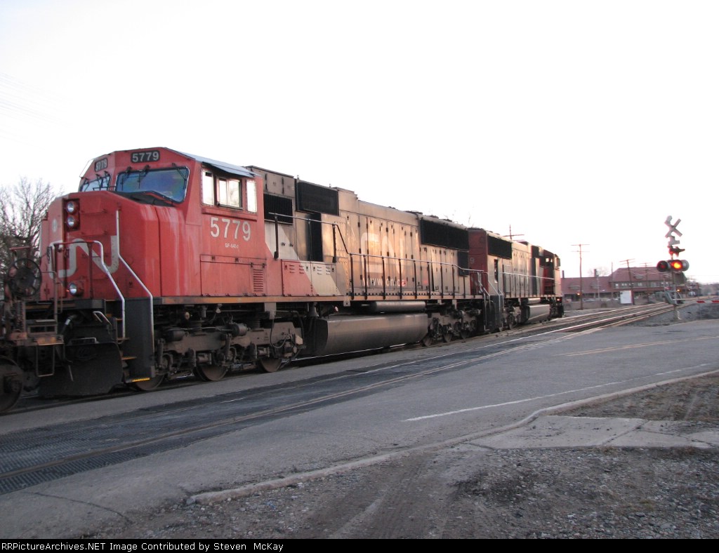 CN 5779